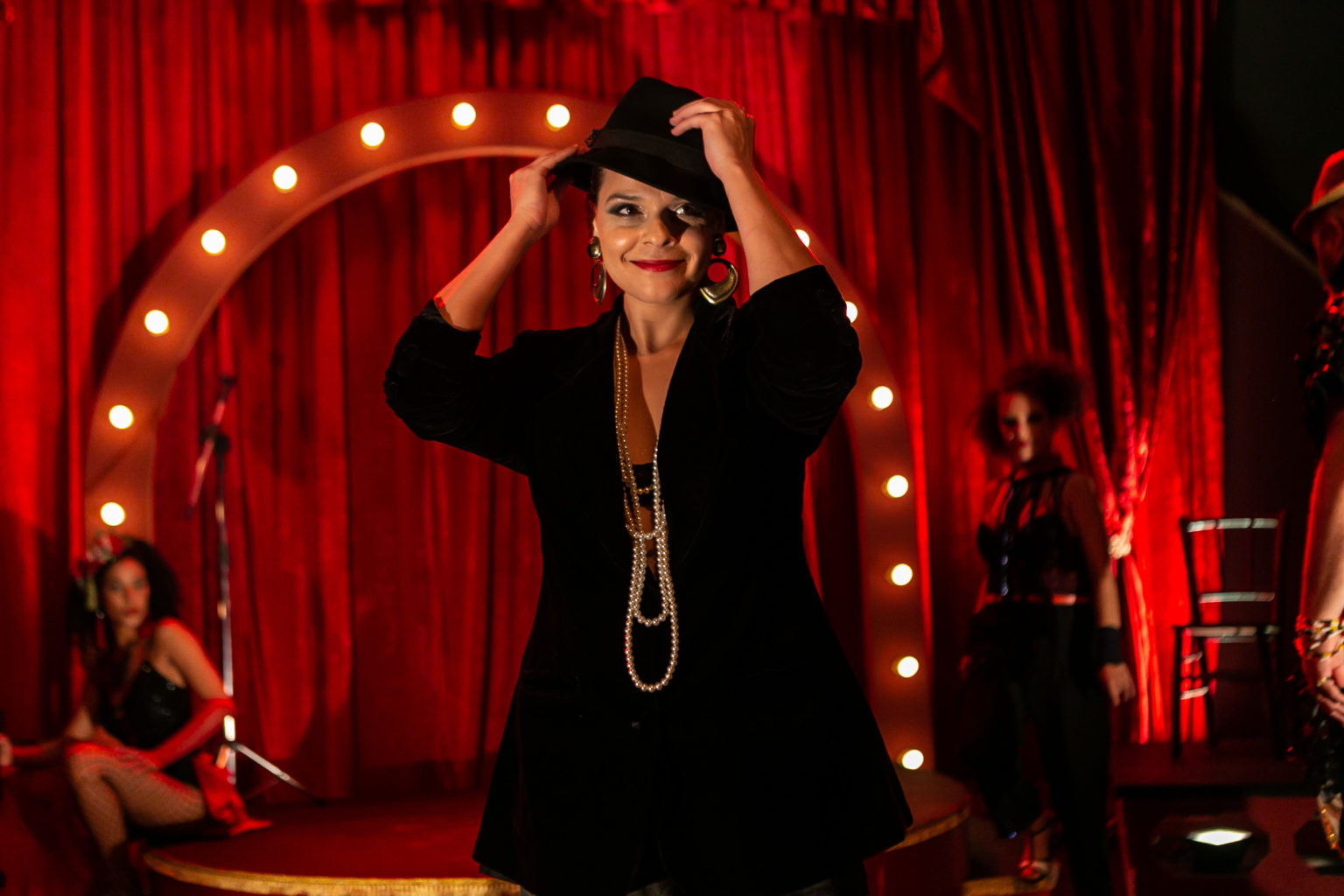 CABARÉ DA MULHER BRABA – Cia RÚSTICA